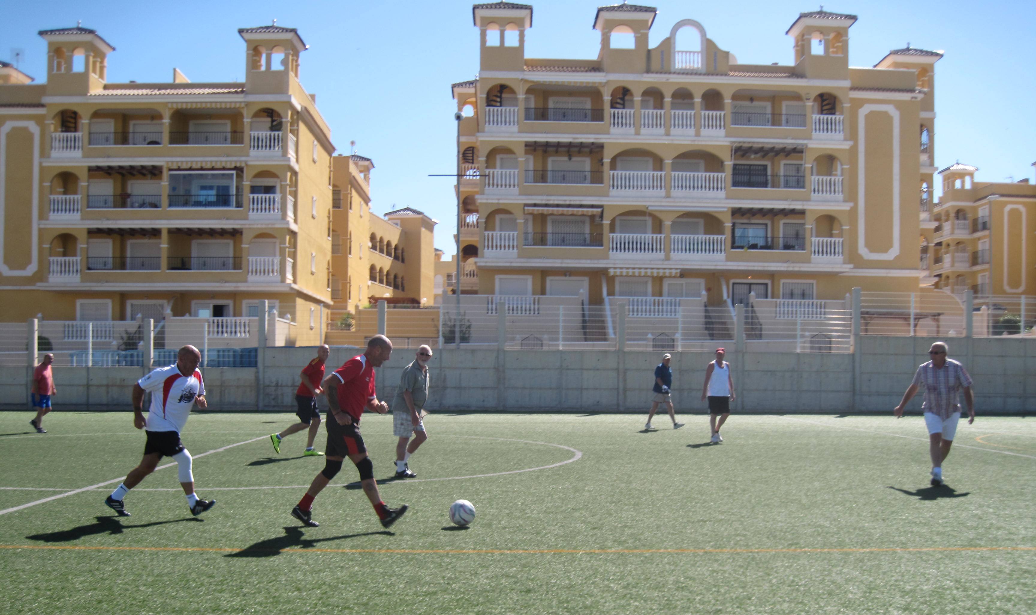 Football is for all ages in Algorfa!