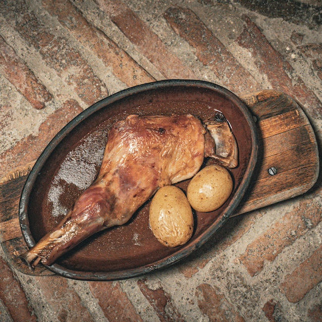 Three Centuries of Tradition: Botín, the World's Oldest Restaurant ...
