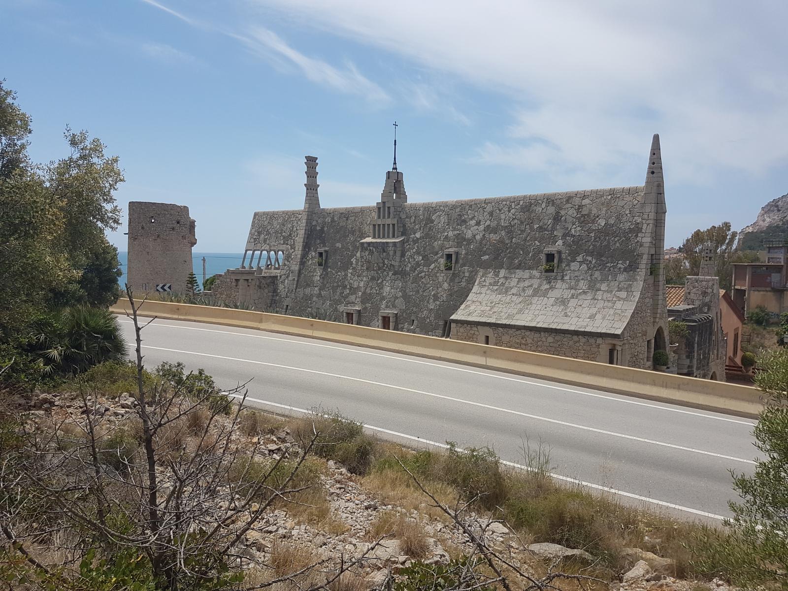 Gaudí Garraf - A unique winery