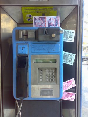 The decline of telephone boxes in Spain